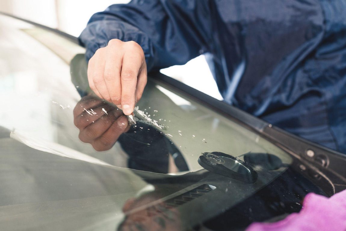 4 Common Myths About Car Windshields - Alderfer Glass